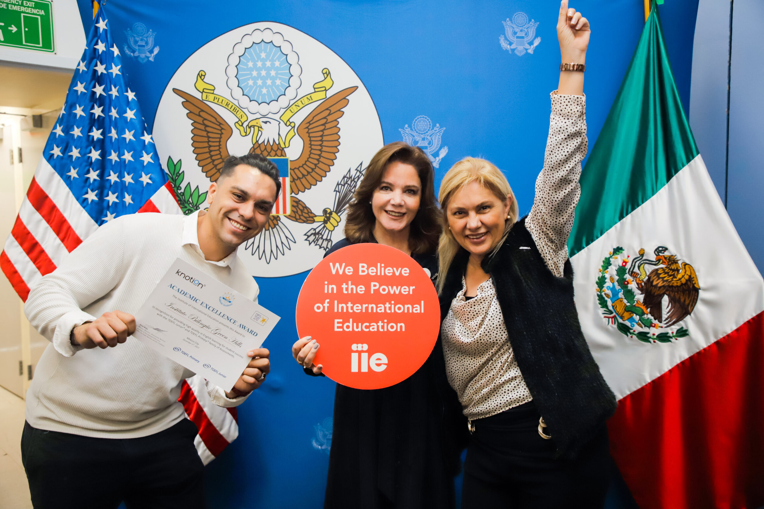 Reconocen a Knotion y a 21 Colegios Aliados - KN·NEWS.